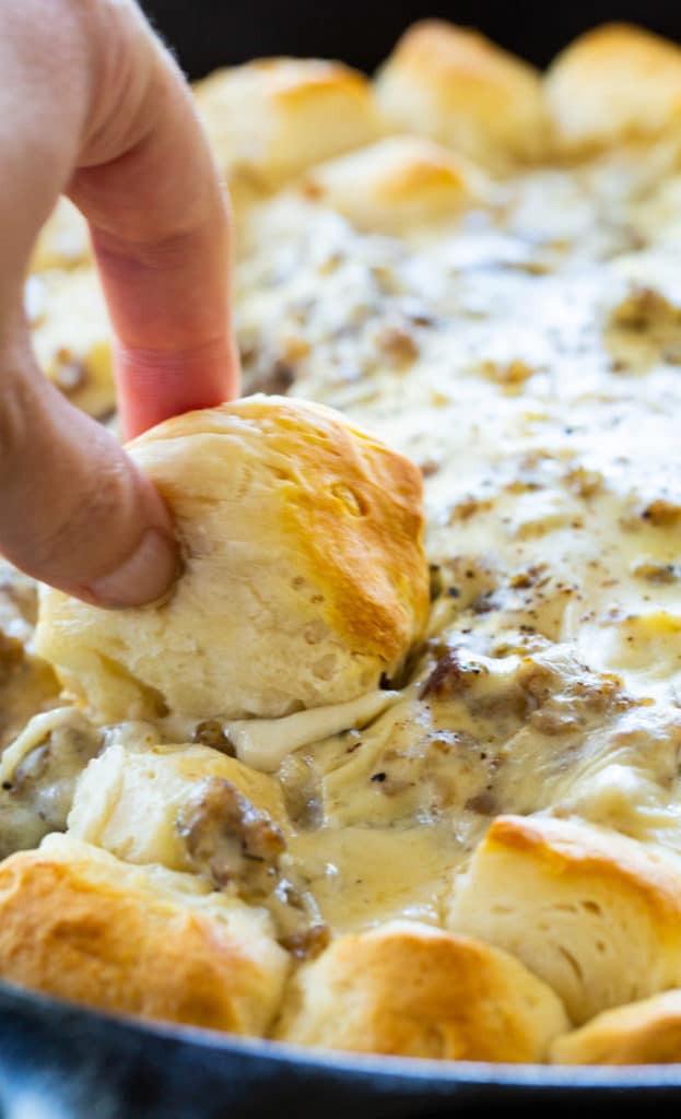 Biscuit and Gravy Ring - Spicy Southern Kitchen