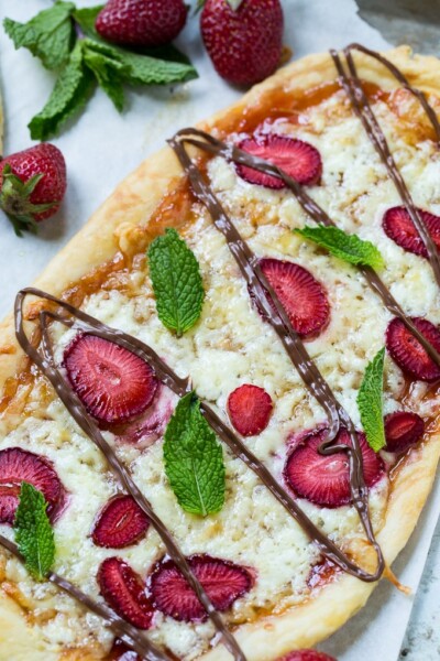 Strawberry Nutella Dessert Pizza - Spicy Southern Kitchen